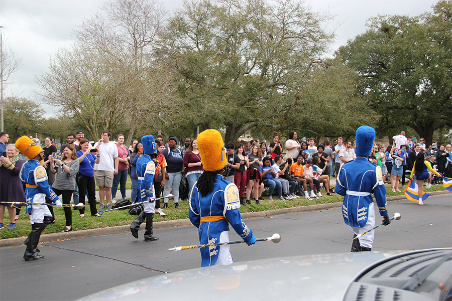 The Krewe of UNO Rolls Through Campus With Annual Mardi Gras Parade ...